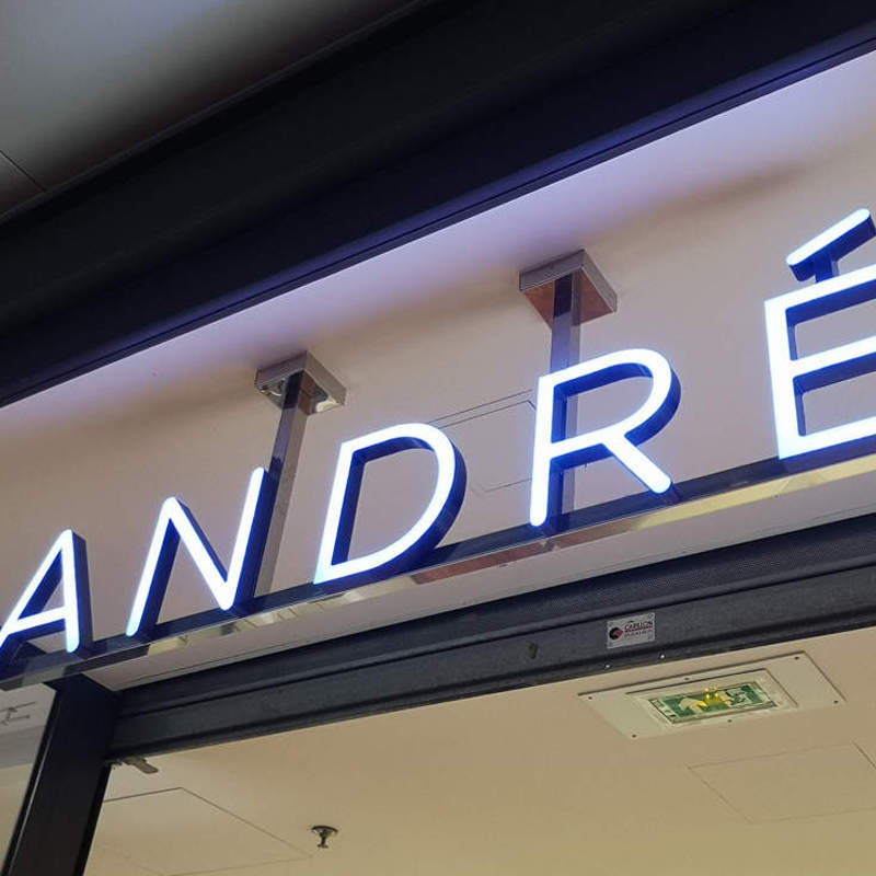 Lettre boitier pour réaliser votre enseigne lumineuse